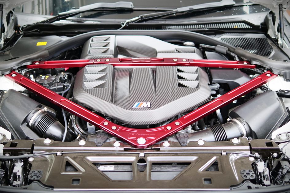 BMW G87M2「Kちゃん号」にスペシャルカラーのCPM Strut Brace！アガる⤴⤴⤴ | Studie[スタディ]