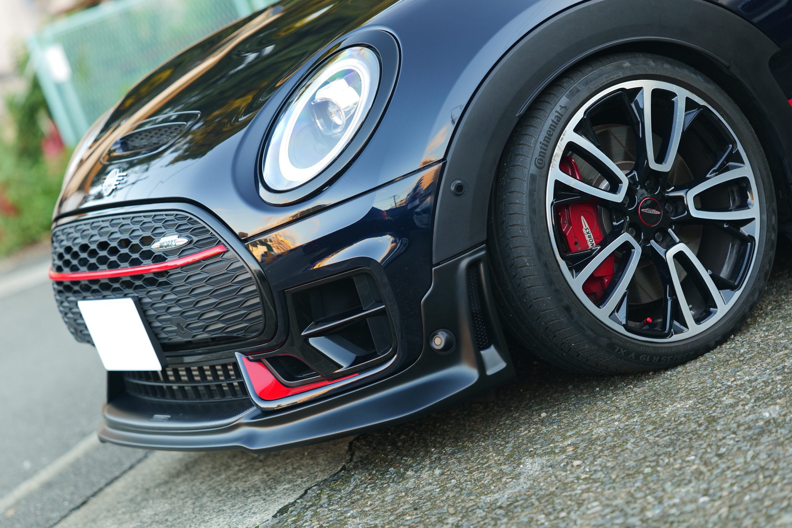 BMW MINIカスタムの雄、DuelL AGのフロントリップをBMW MINI F54クラブマンに！ | Studie[スタディ]