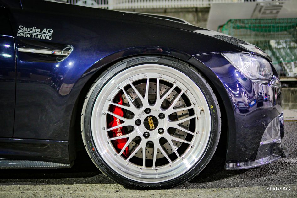 ADVAN NEOVA AD09を纏いしBMW E92M3！ | Studie[スタディ]