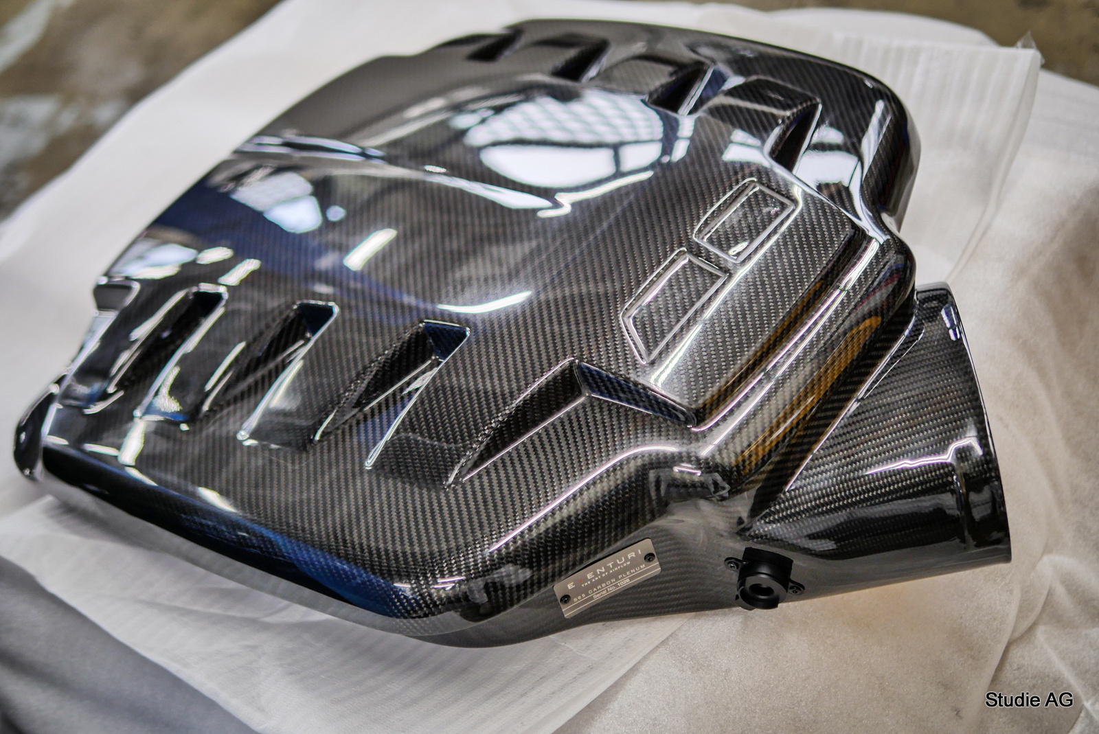 EVENTURIの絶品！PLENUM！Carbon Induction BOXを名車BMW E92 M3に♪ | Studie[スタディ]