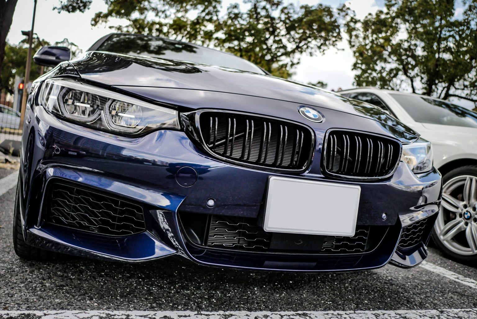 BMW F33カブリオレのFOGを外してレーシーに♪ | Studie[スタディ]