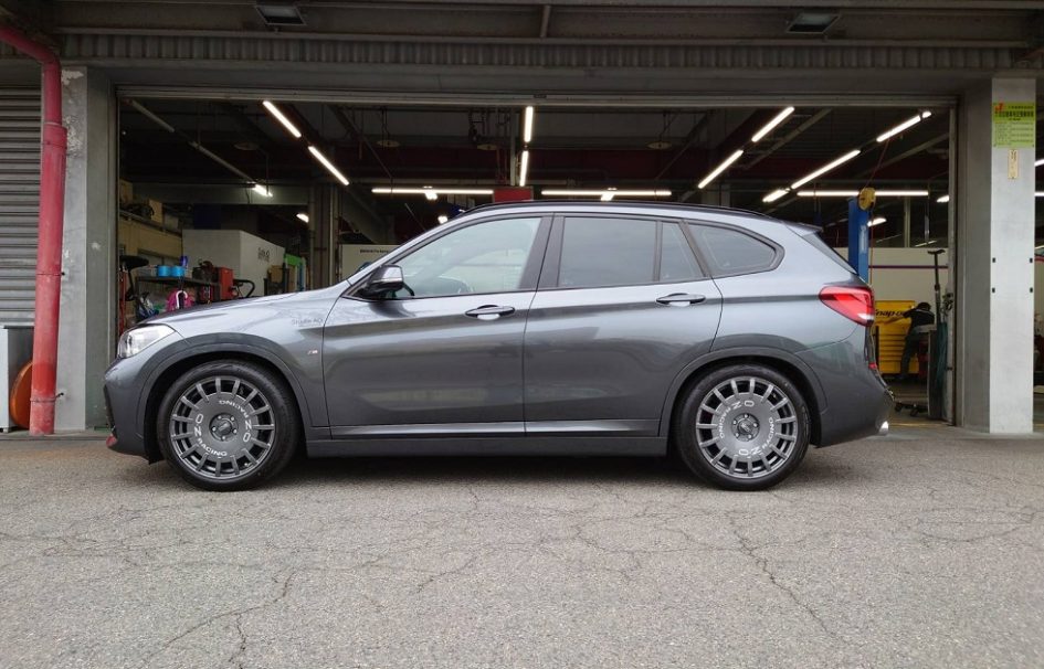 OZ Rally Racing 装着の BMW X1がカッコ良く仕上がりました。 | Studie[スタディ]
