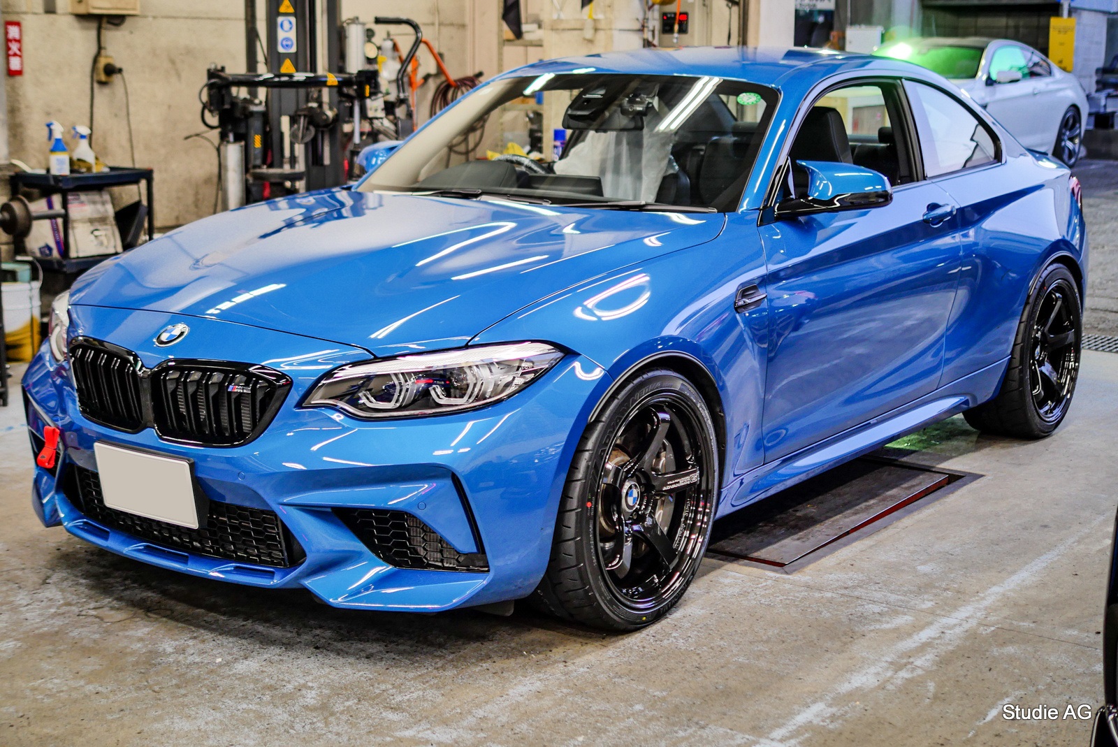 ADVAN Racing Wheelsも！BMWに抜群のマッチングを魅せます(^_-) | Studie[スタディ]