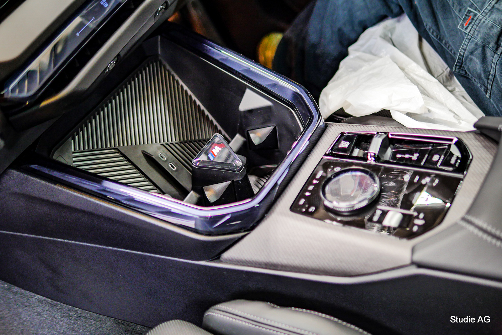 早くも入庫ー！New BMW X3！G45にもStudie AG × Deffフィルム♪ | Studie[スタディ]