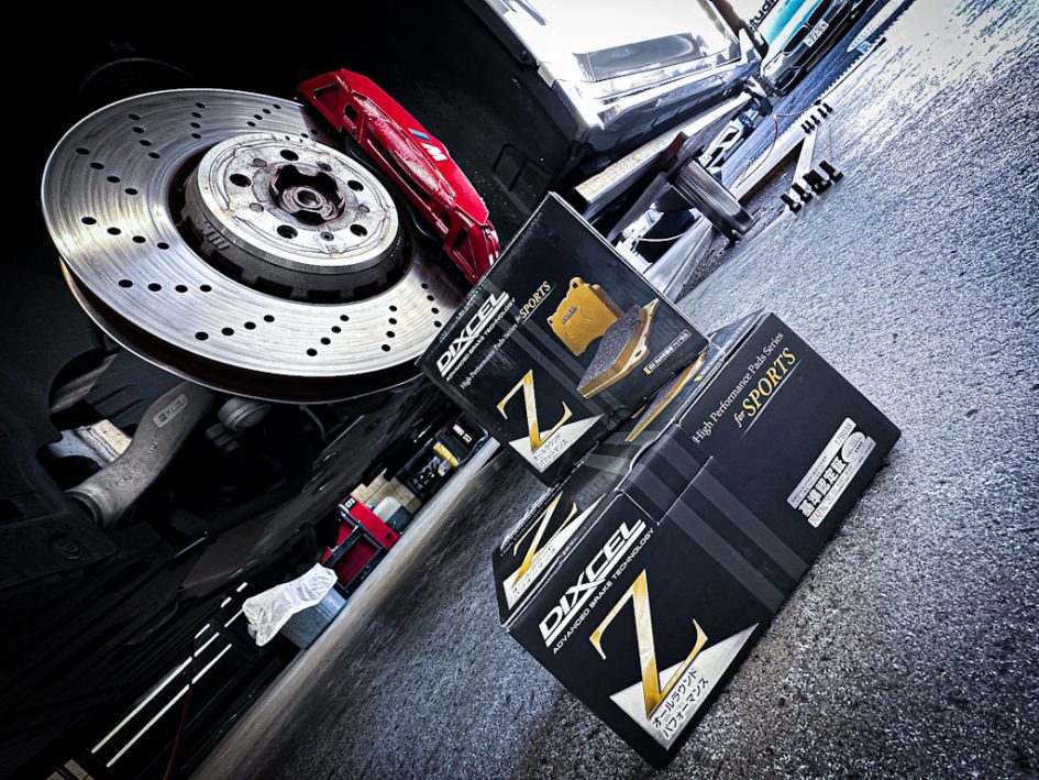 BMWのサーキット走行のお供に！DIXCEL Zタイプブレーキパッドのご装着です♪ | Studie[スタディ]