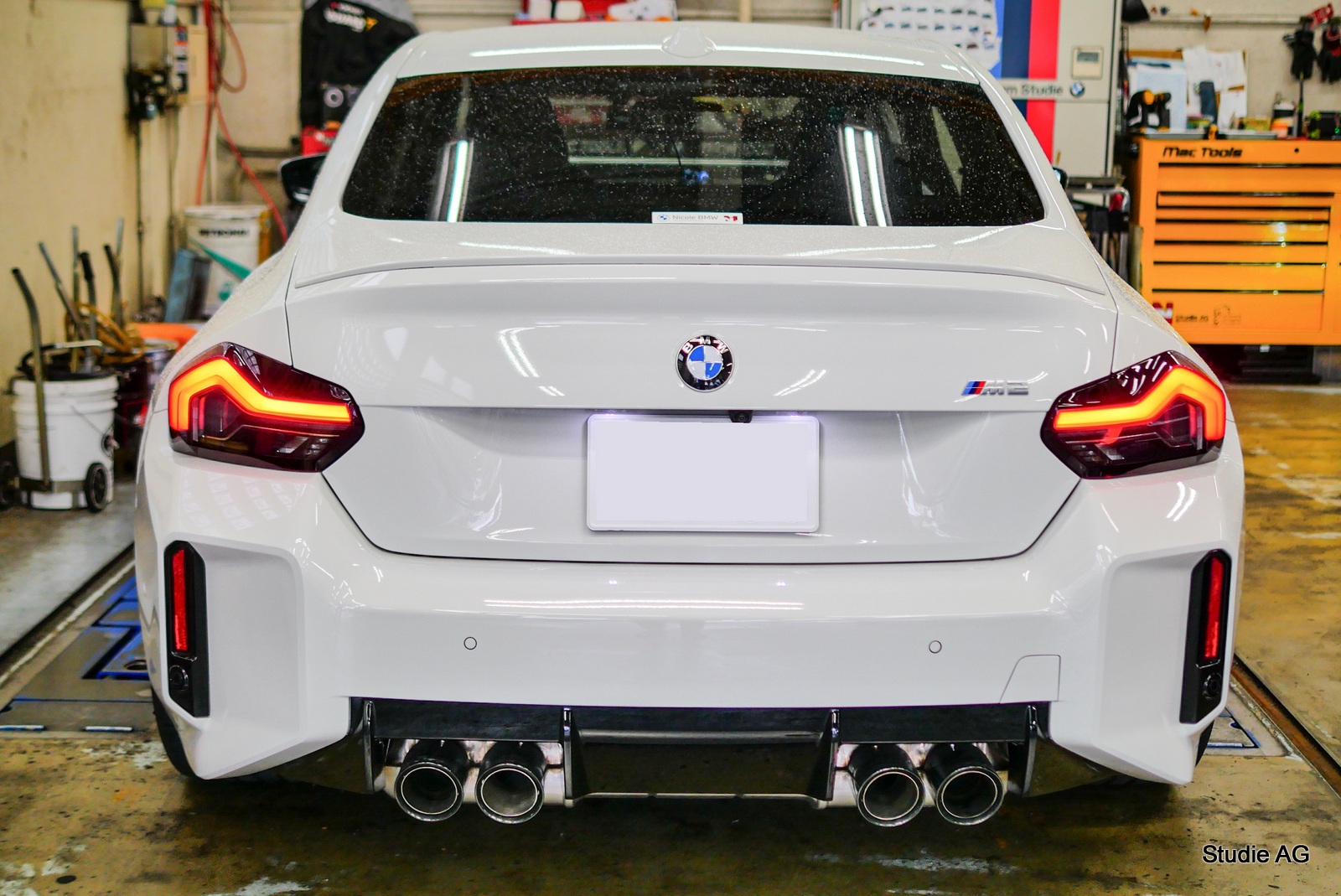 リアからのルックスにインパクトとスタイリッシュさを♪BMW G87M2に3D Designスポイラー！ | Studie[スタディ]