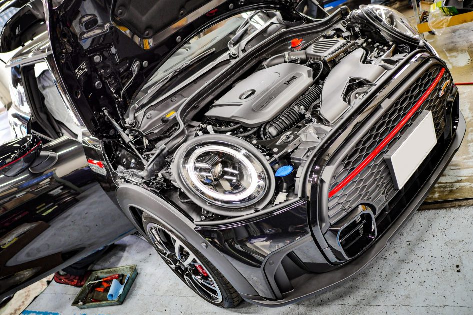 MINIもお任せ(*^^)v新車のF56JCW Lci2に早速色々と投入♪ | Studie[スタディ]