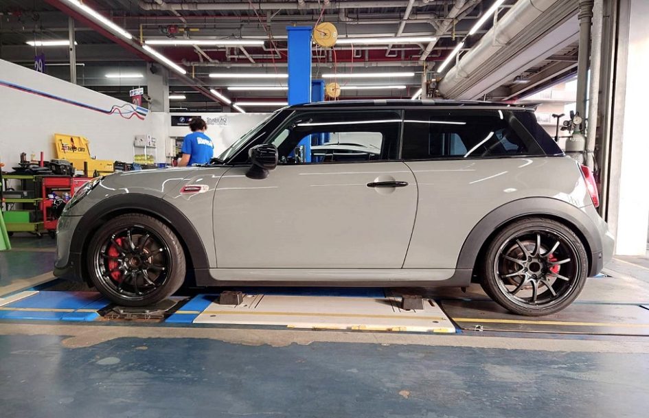 MINI F56 JCWにRAYS VOLK RACING CE28 N-plusをご装着～♪ | Studie[スタディ]