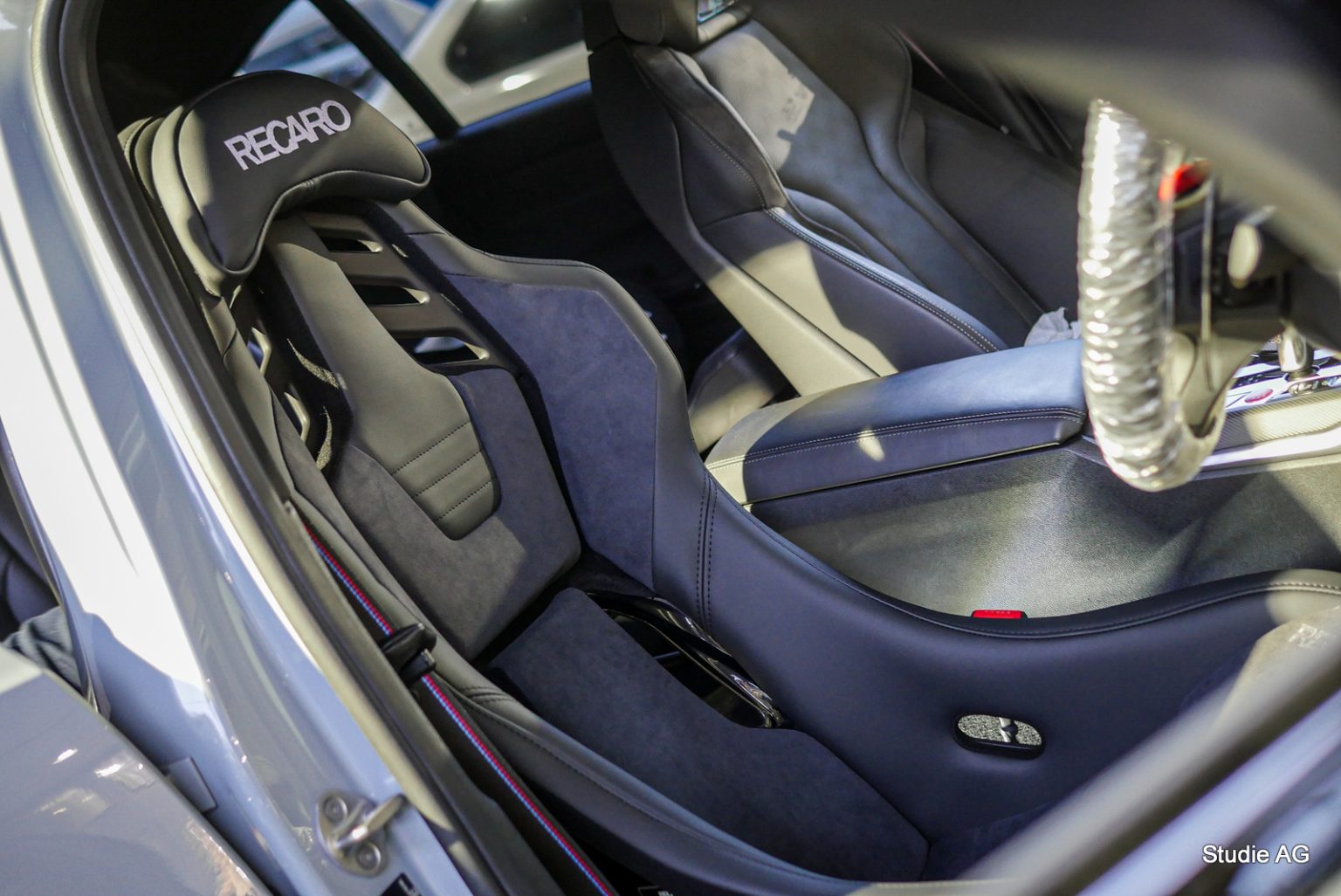 早速！！最新RECARO フルバケRSSをBMW G80 M3に投入♪ | Studie[スタディ]