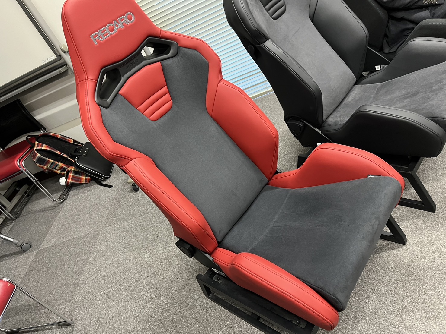 BMWでも人気の予感しかない！RECARO最新モデルSR-S/SR-C！！ | Studie[スタディ]