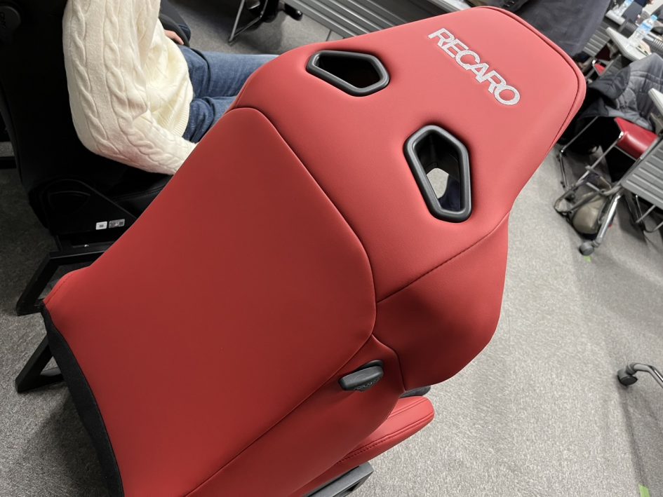 BMWでも人気の予感しかない！RECARO最新モデルSR-S/SR-C！！ | Studie[スタディ]