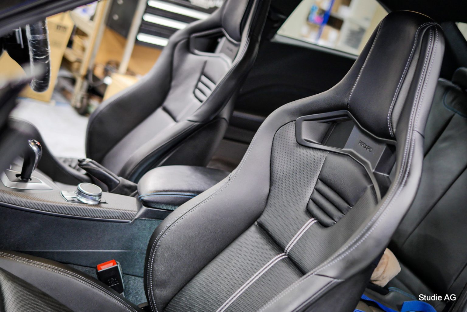 やっぱりシートはRECARO♪BMW F87 M2へSportster投入！ | Studie[スタディ]