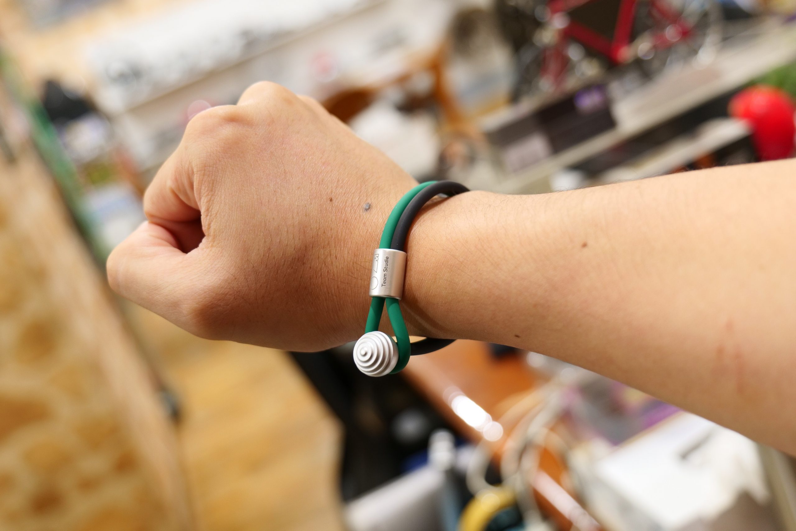 待望の入荷！BMW M Team Studie SEVルーパーブレスレット2！ | Studie[スタディ]