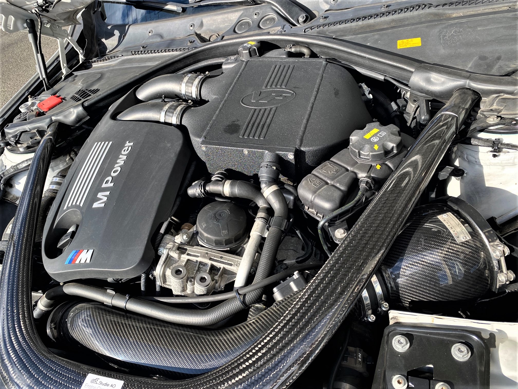 【仙台店 Uさん】走りとスタイリングを両立させたBMW F82 M4! | Studie[スタディ]