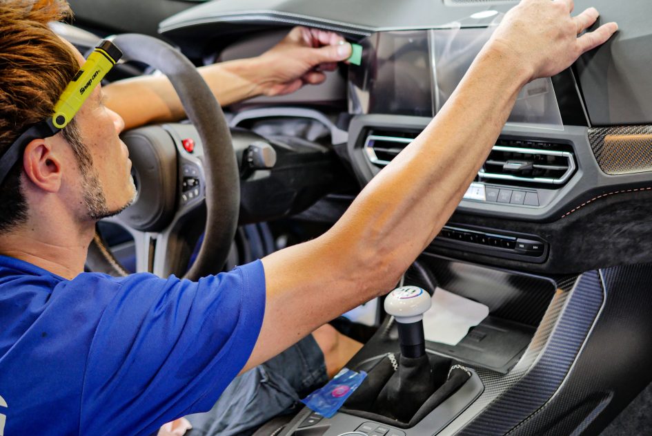 あのBMW 3.0CSLにも！「Studie AG × Deff」 MULTIFUNCTION SCREEN PROTECTOR！ | Studie[スタディ]