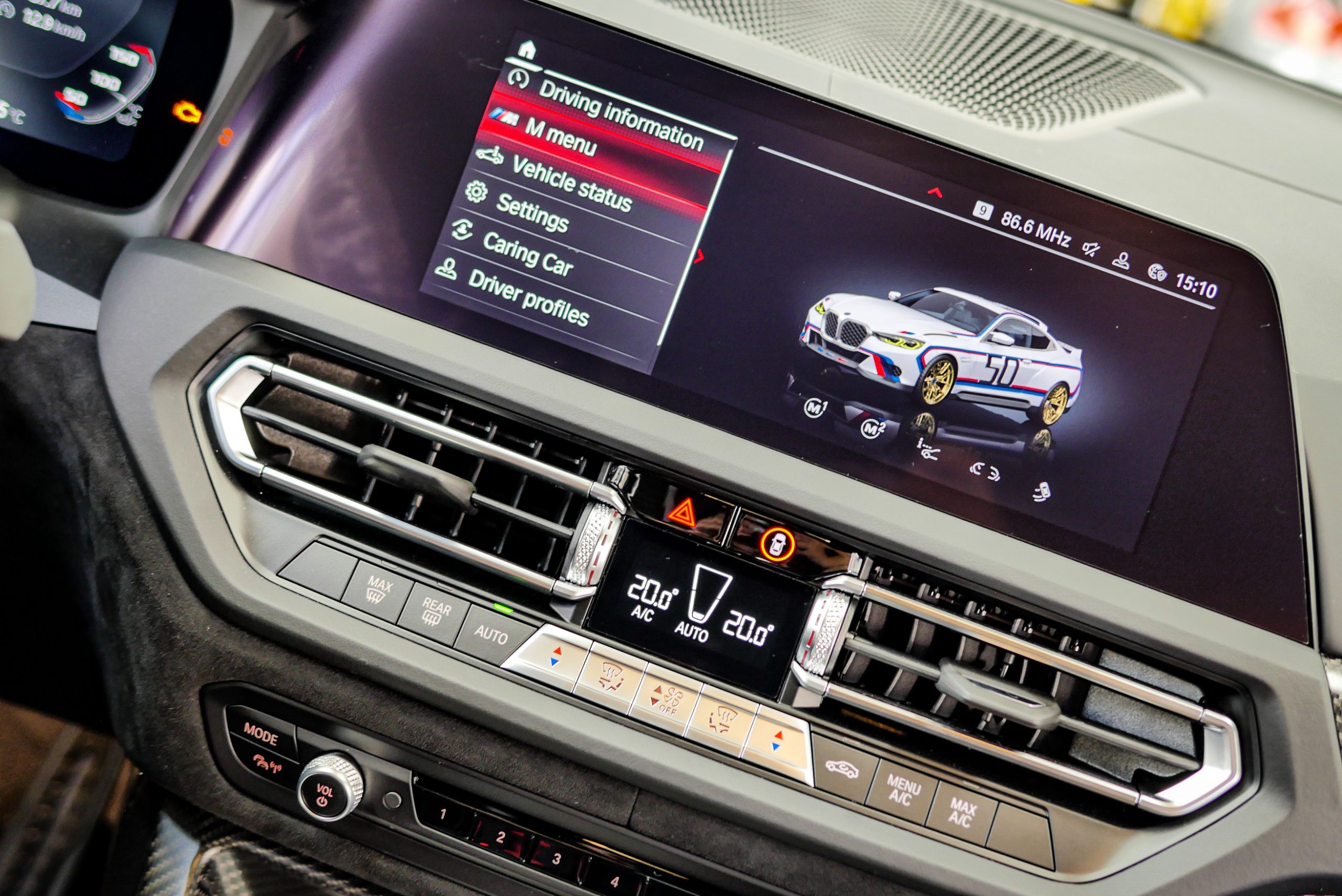 あのBMW 3.0CSLにも！「Studie AG × Deff」 MULTIFUNCTION SCREEN PROTECTOR！ | Studie[スタディ]