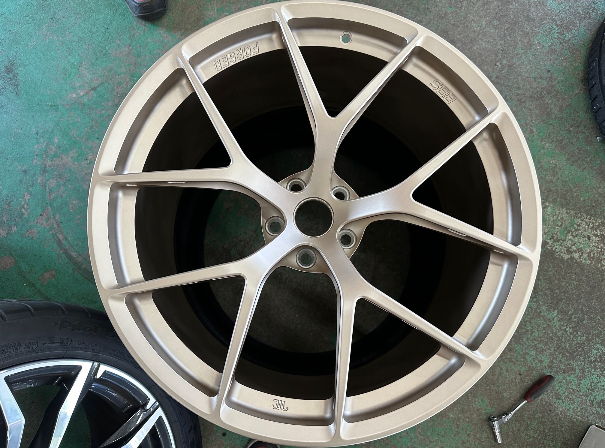 ☆BBS FI-R Evo Citrine Gold☆＆BMW G87 M2☆ | Studie[スタディ]