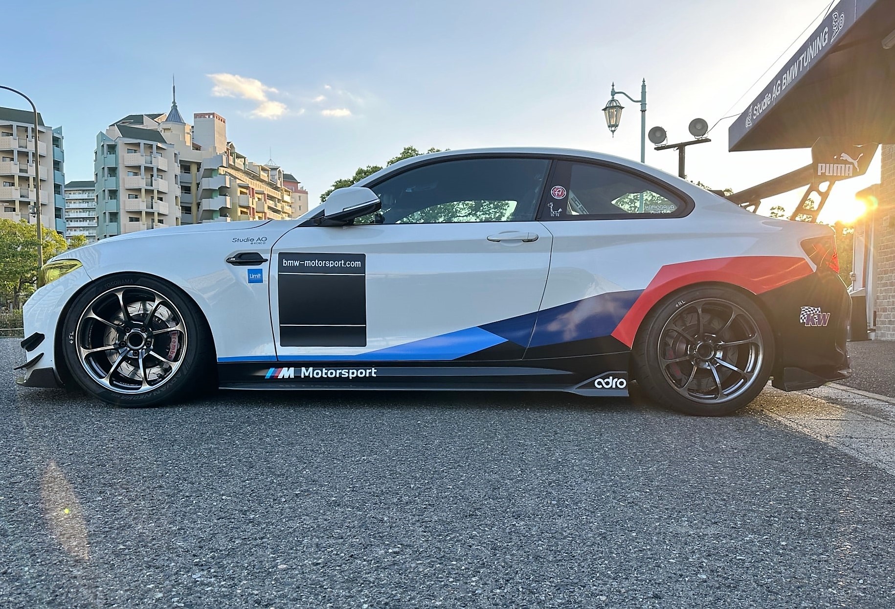 adroエアロパーツでOwner様もご満悦！まだまだ振り切るBMW F87 M2でございます(^_^) | Studie[スタディ]