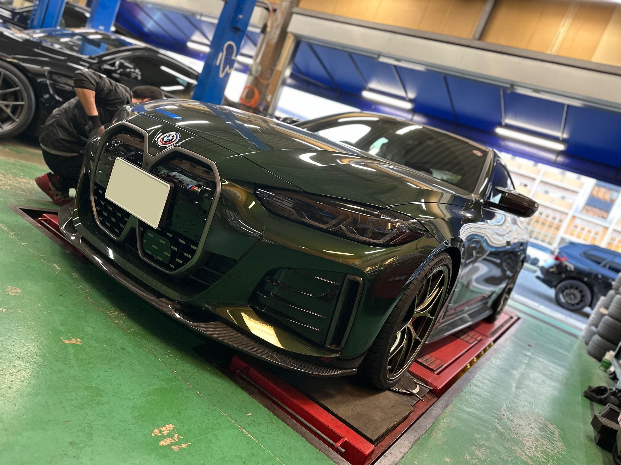 強さと美しさを兼ね備えたBBS RI-DとBMW i4 M50のコンビネーションでございます(^_^) | Studie[スタディ]