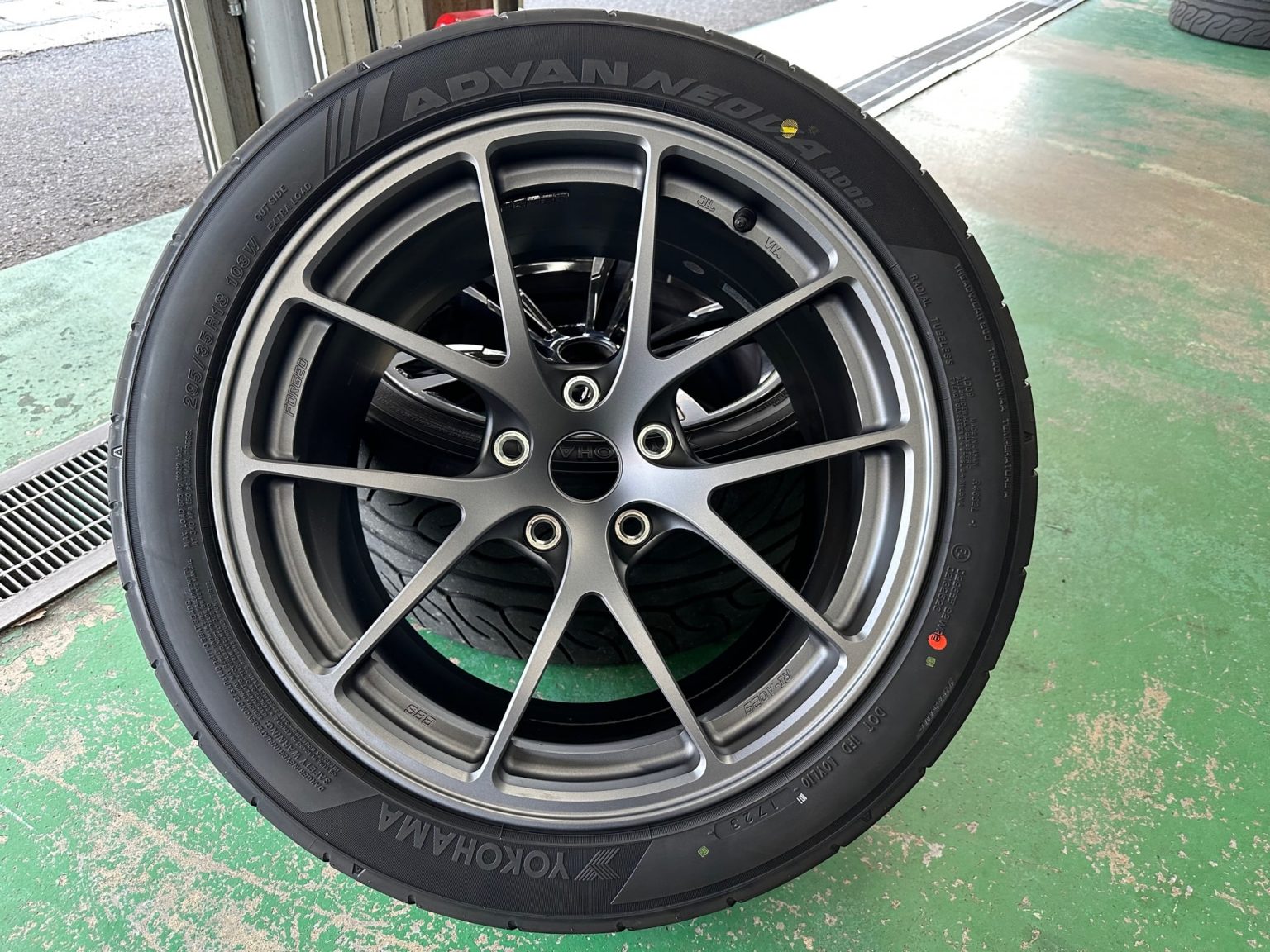 BBS RI-AホイールをADVAN NEOVAのGoodコンビネーションでBMW F80 M3へ装着です(^_^) | Studie[スタディ]