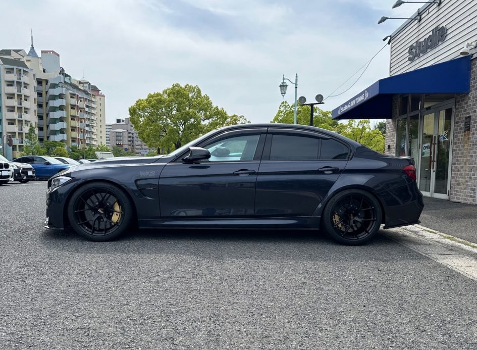 MBカラーがCoolに決まるBBS FI-RをBMW F80 M3へ装着です(^_^) | Studie[スタディ]