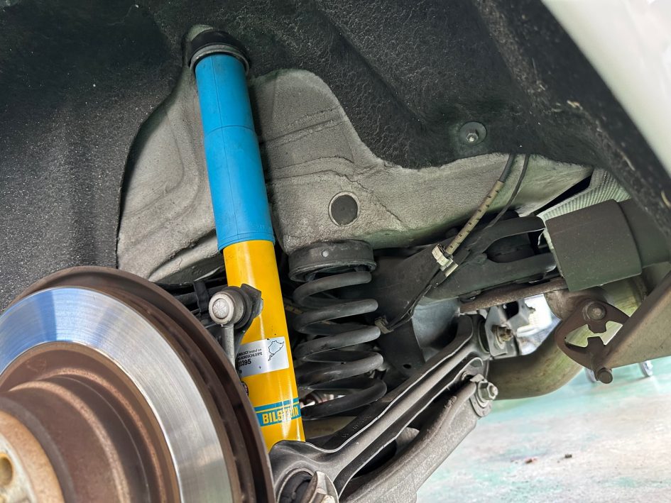 BILSTEIN B6 KITでBMW E90 325iをリフレッシュ！ | Studie[スタディ]