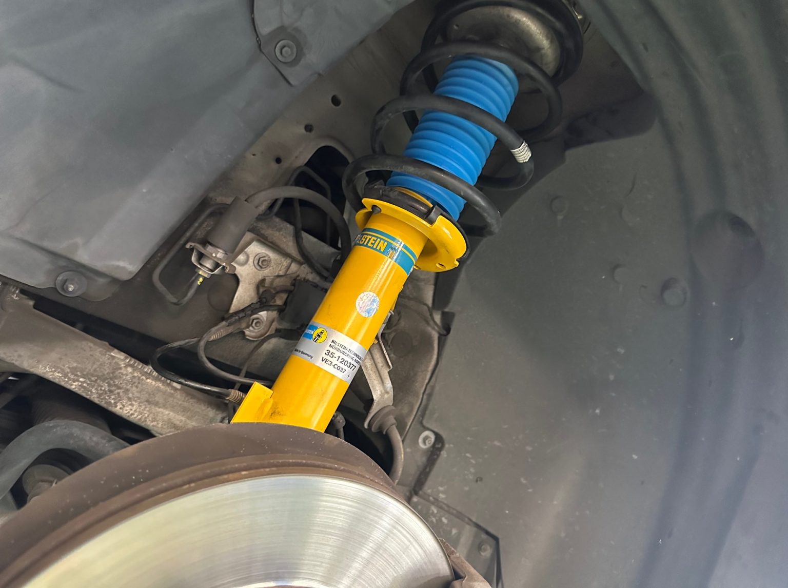 BILSTEIN B6 KITでBMW E90 325iをリフレッシュ！ | Studie[スタディ]