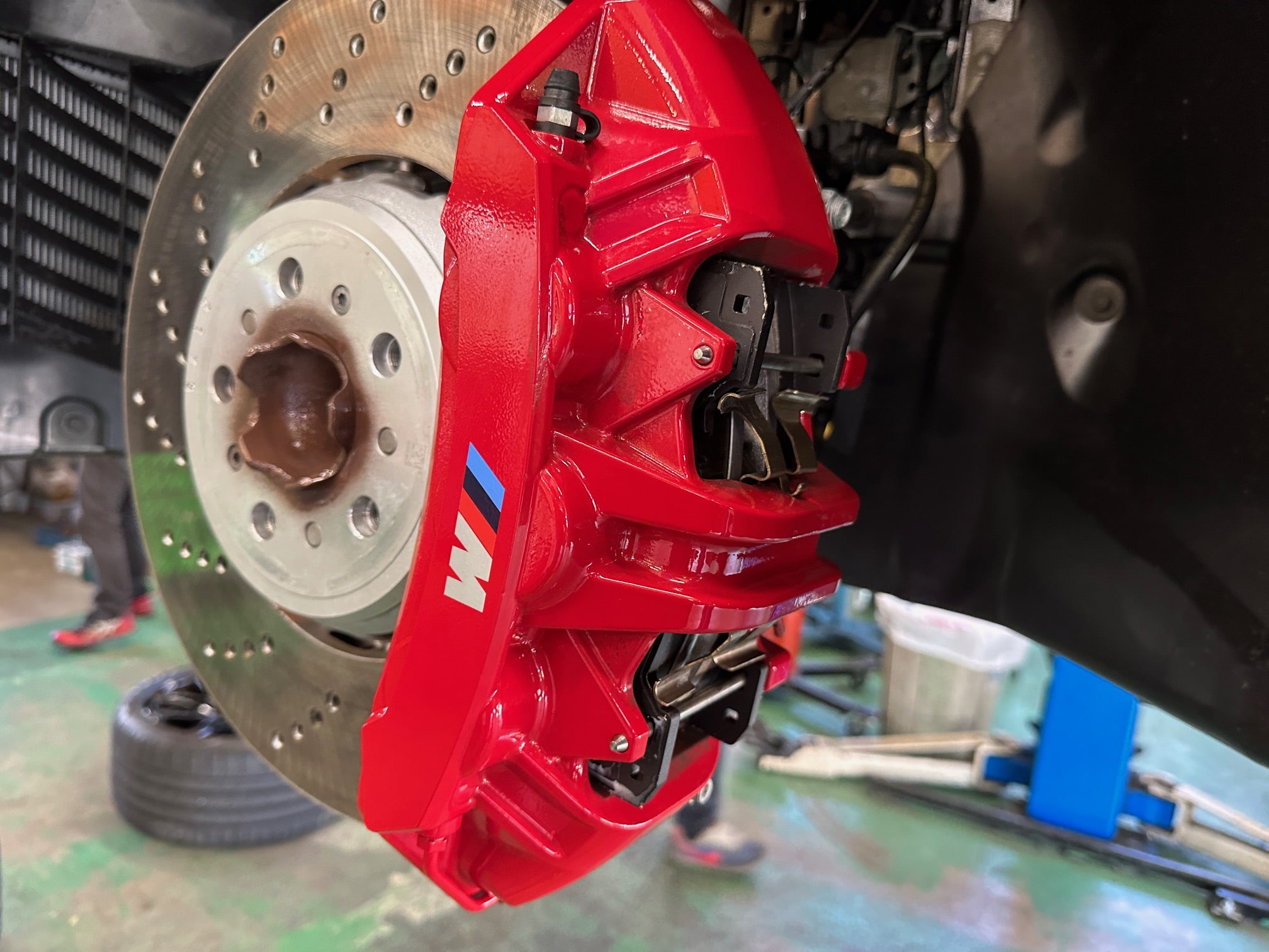 BMW G87 M2のメンテナンスを快適に(^_^) | Studie[スタディ]