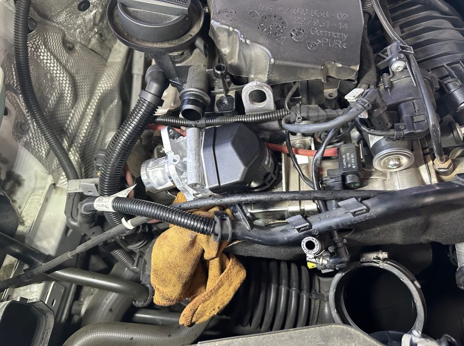 BMW F31 320dのEGRシステムをメンテナンスです！ | Studie[スタディ]