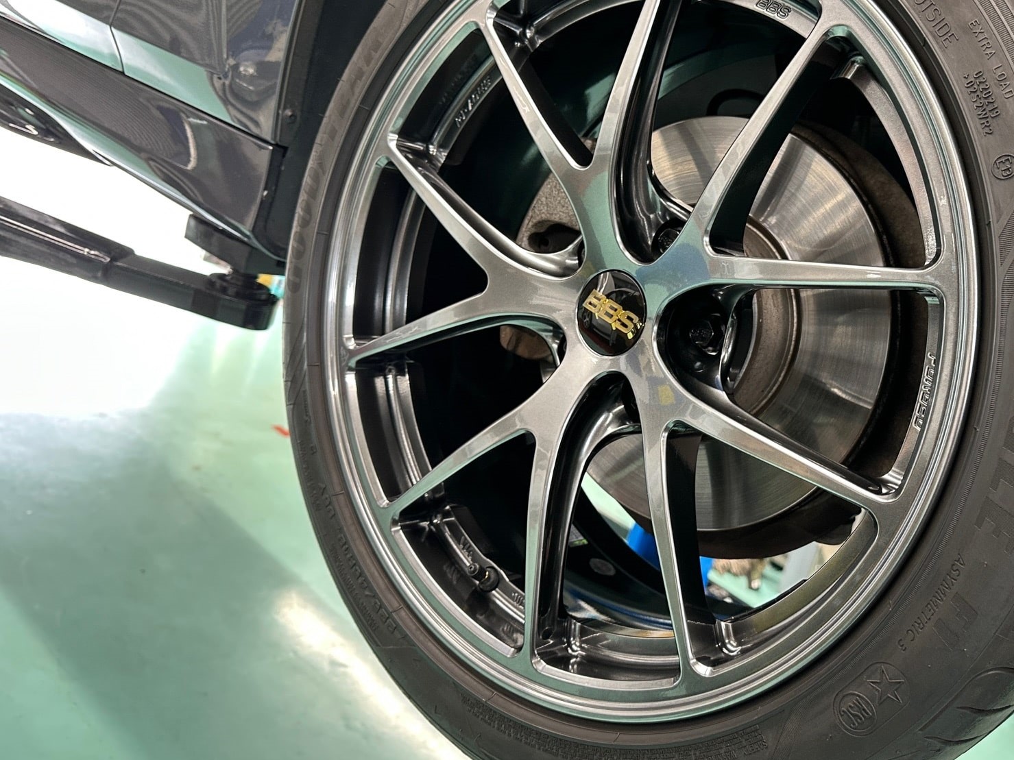 BBS JAPAN 18インチホイールと言えばRI-A！ BMW G20 320iへ装着です(^_^) | Studie[スタディ]