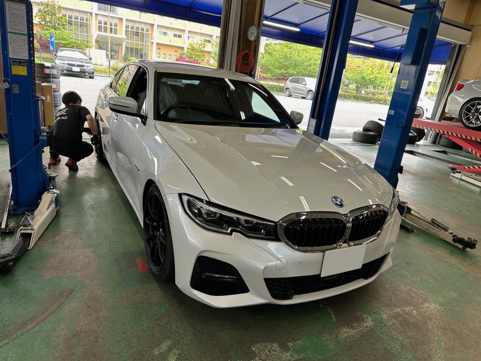 BMW G20 330eもカスタマイズ！ KW V3とTWS RS317ホイールでCoolな仕上がりに(^_^) | Studie[スタディ]