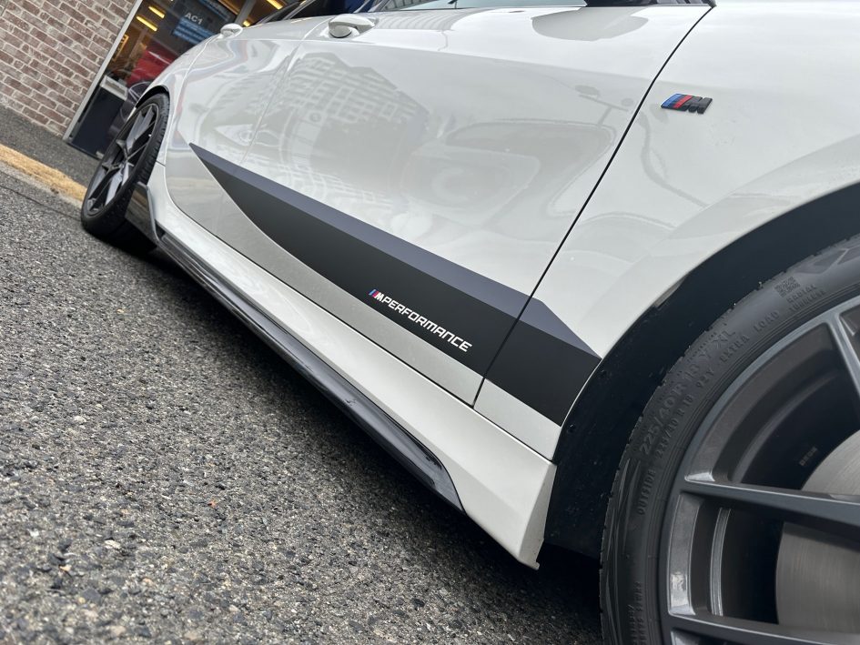 BMW F40 M135iXへM PERFORMANCEアイテム装着です(^_^) | Studie[スタディ]