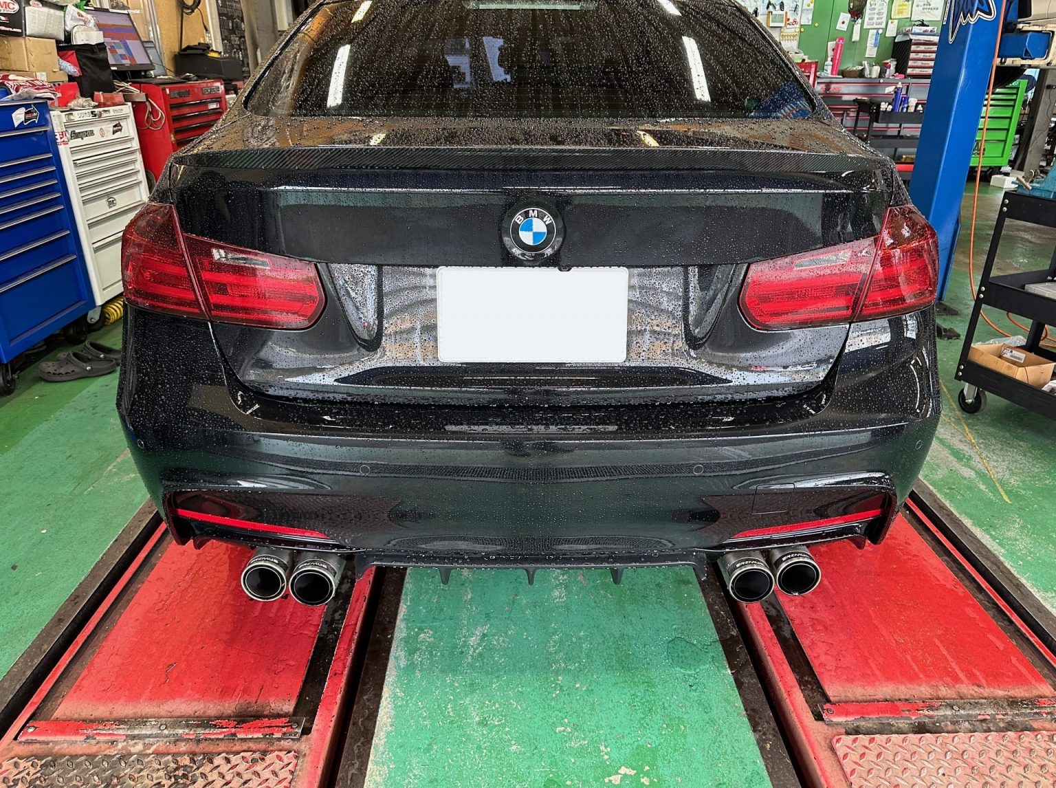 BMW M PERFORMANCEアイテムでF30をブラッシュアップ☆ | Studie[スタディ]