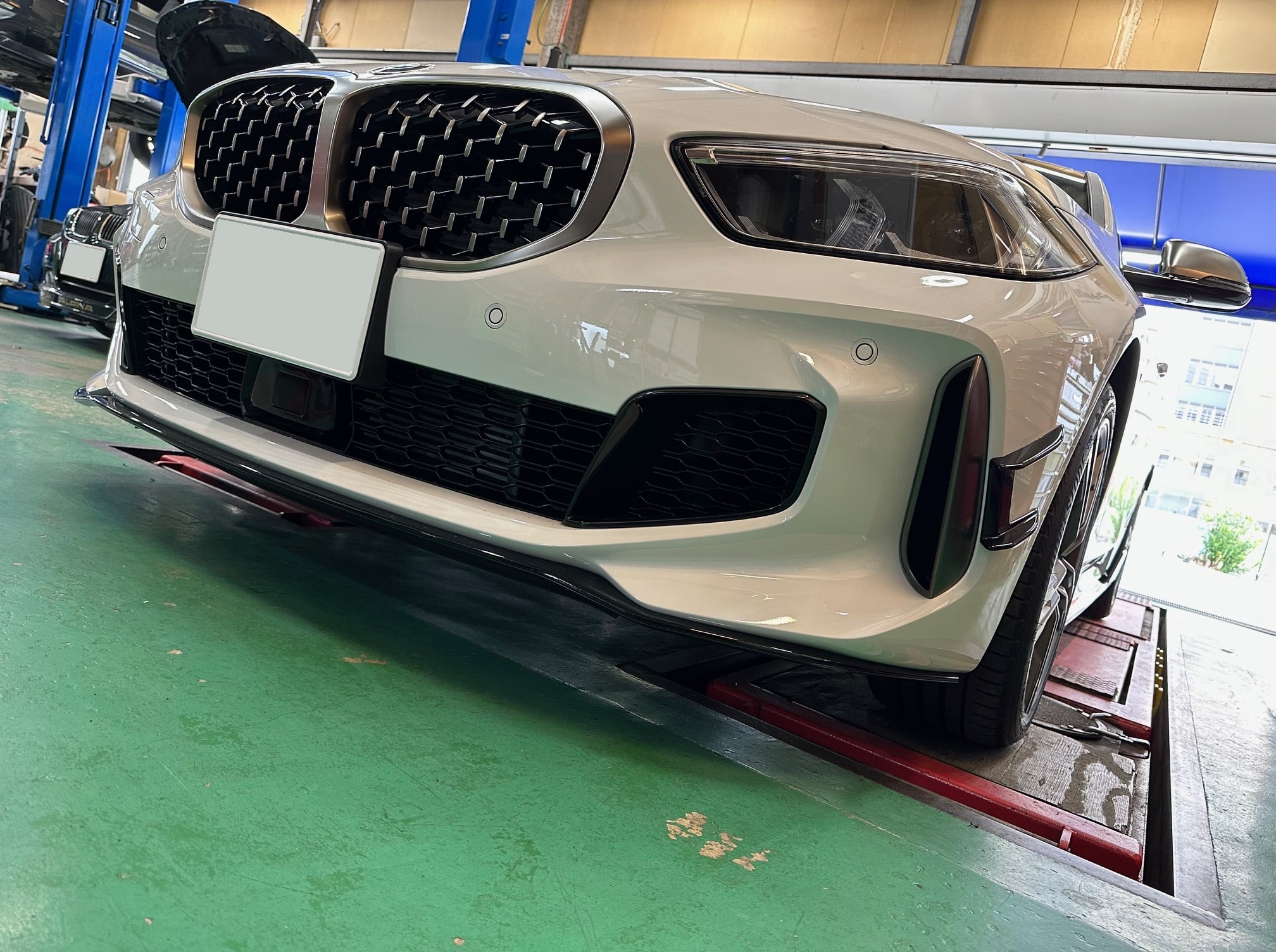 BMW M PERFORMANCEパーツでF40 M135iXをカスタマイズ！ | Studie[スタディ]