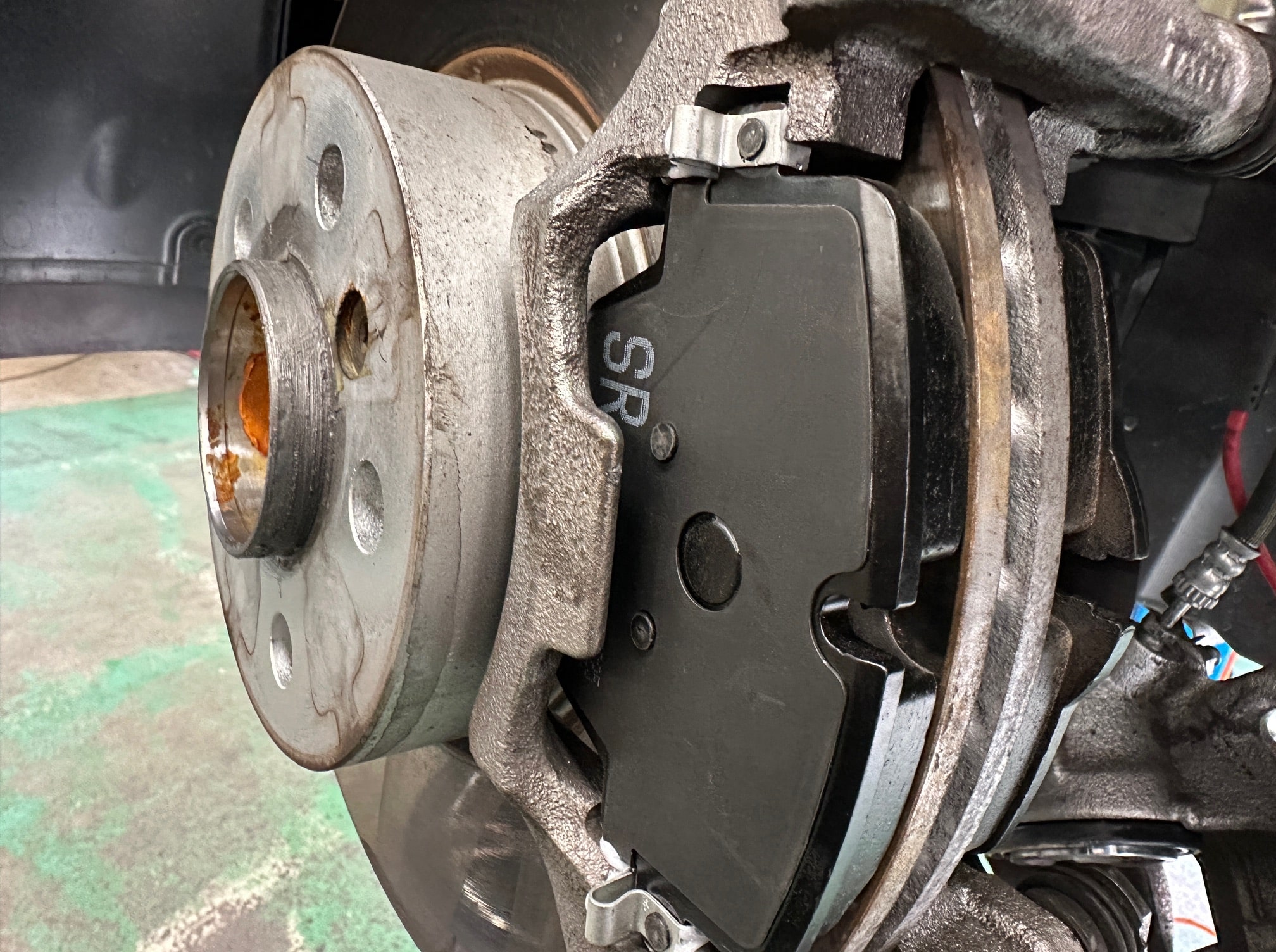 DIXCEL&StudieAG SR4低ダストブレーキパッドでメンテナンスと快適性の両立！！ | Studie[スタディ]