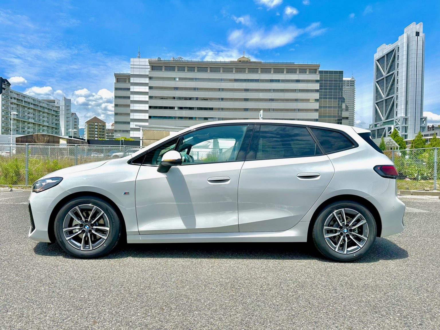 Brand NewなBMW U06アクティブツアラー 218iをH&RスプリングでGoodなフォルムへ！ | Studie[スタディ]