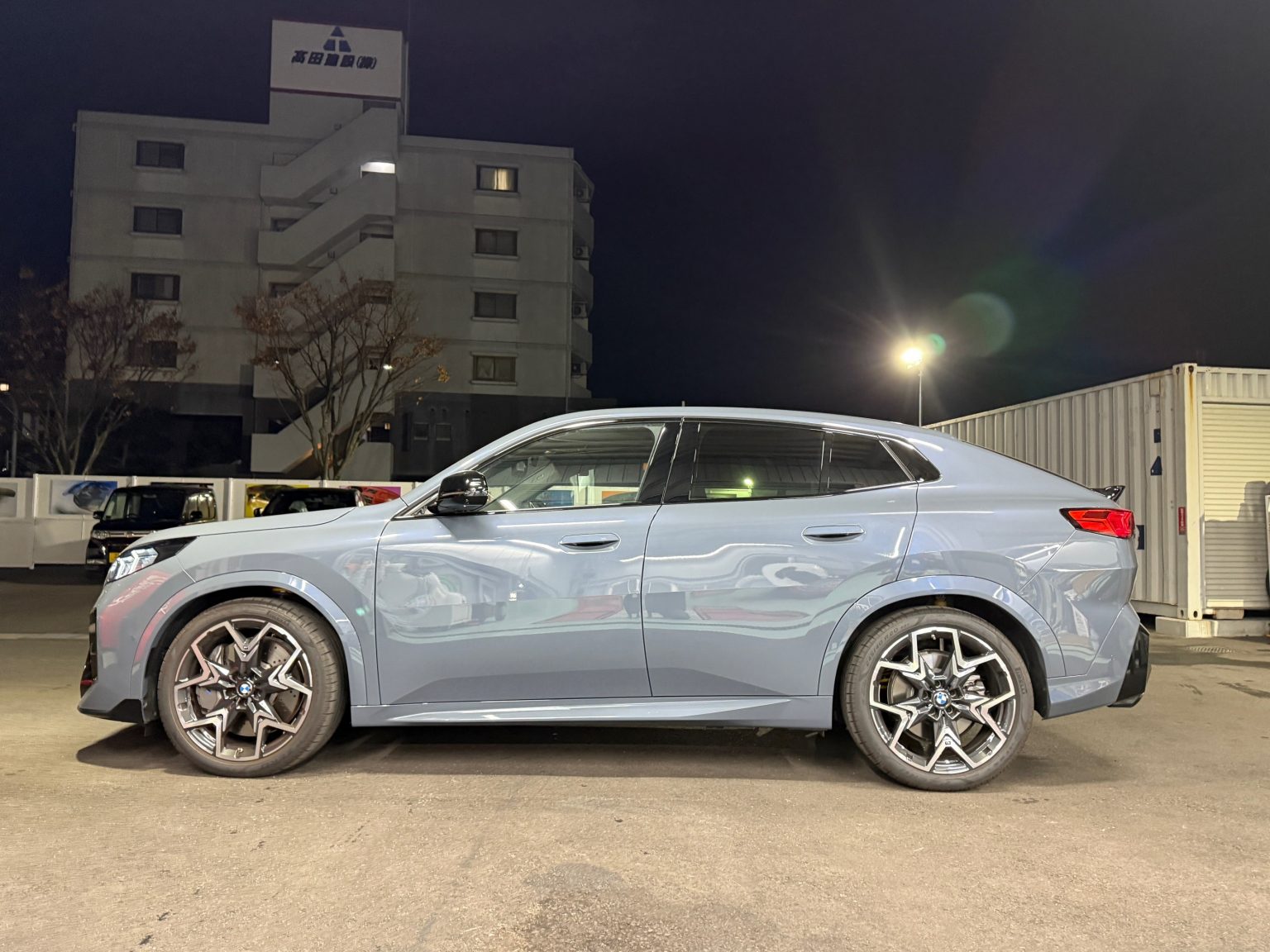 最新BMW U10 X2 M35iも行けます！！！ KW V3サスペンションを日本初装着(^_^)v | Studie[スタディ]