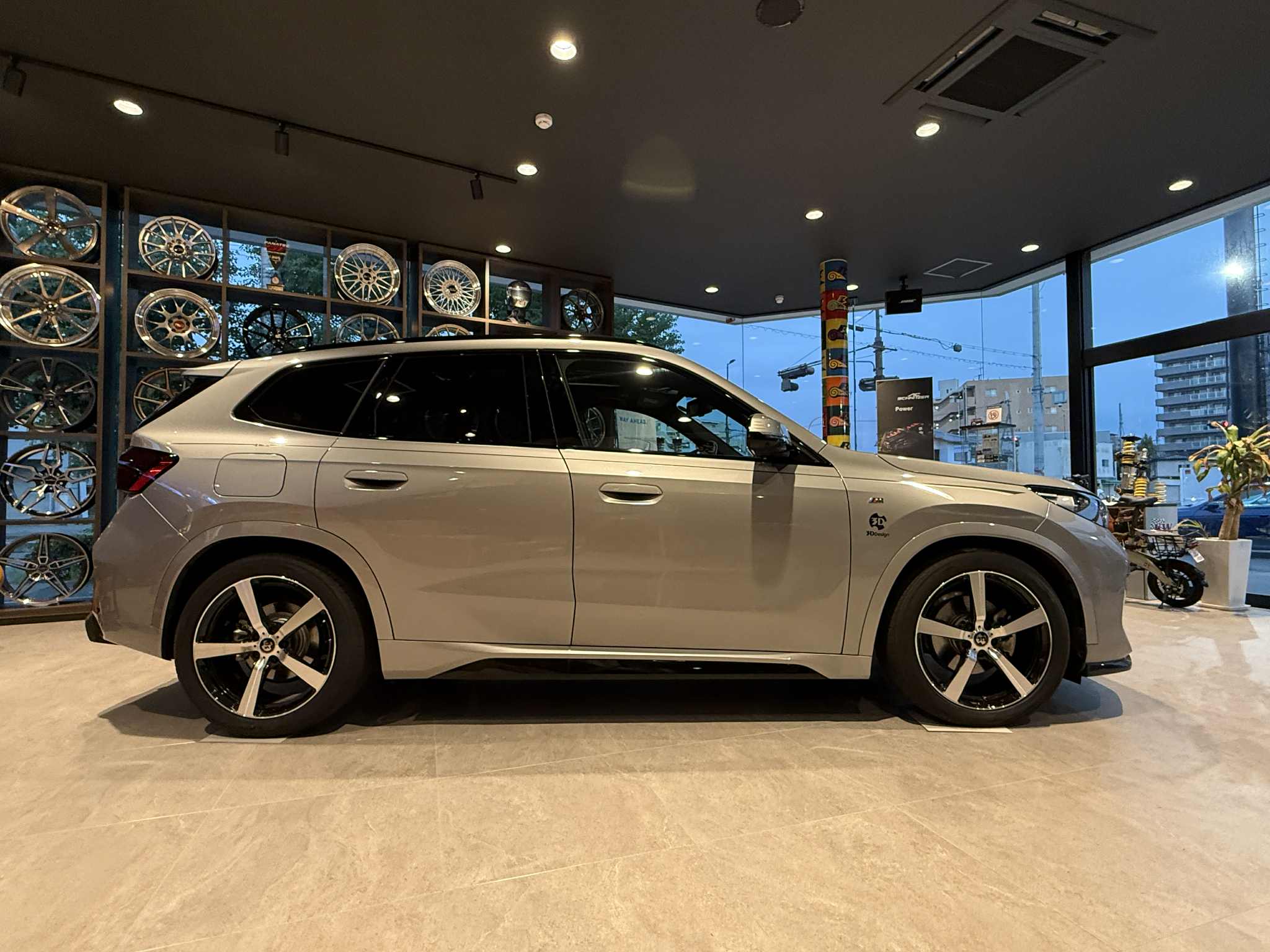 Full 3DDesign仕様のBMW U11 X1が神戸店に初登場！お値段は阪神タイガースの日本シリーズ応援プライス♪♪ | Studie ...