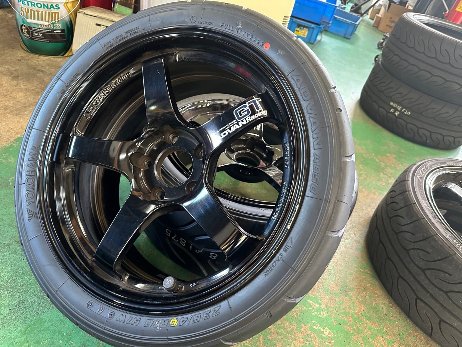 アタックに備えて憂いなし！BMW F20LCI M140iへADVAN A050投入です(^_^) | Studie[スタディ]