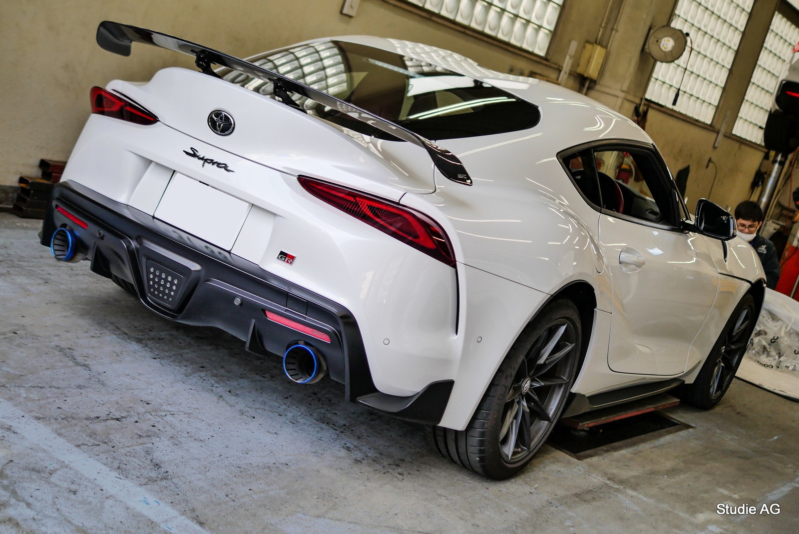 TOYOTA A90/91 GR Supraにもadro Carbonエアロがバチぎまり(*^^)v | Studie[スタディ]