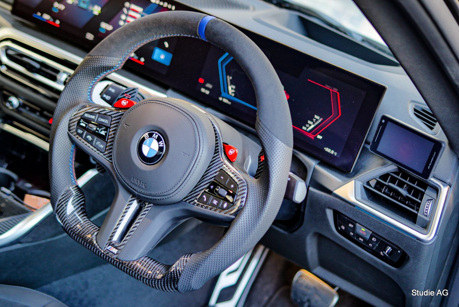 VERSPIELT Special OrderステアリングをBMW G87M2に(^_-) | Studie[スタディ]