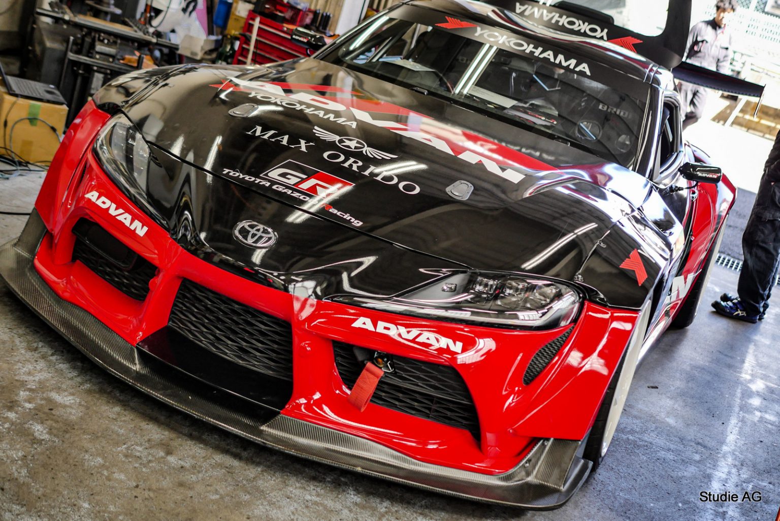 YOKOHAMAタイヤデモカー！MAX ORIDO ADVAN GR Supraのメンテ♪ | Studie[スタディ]