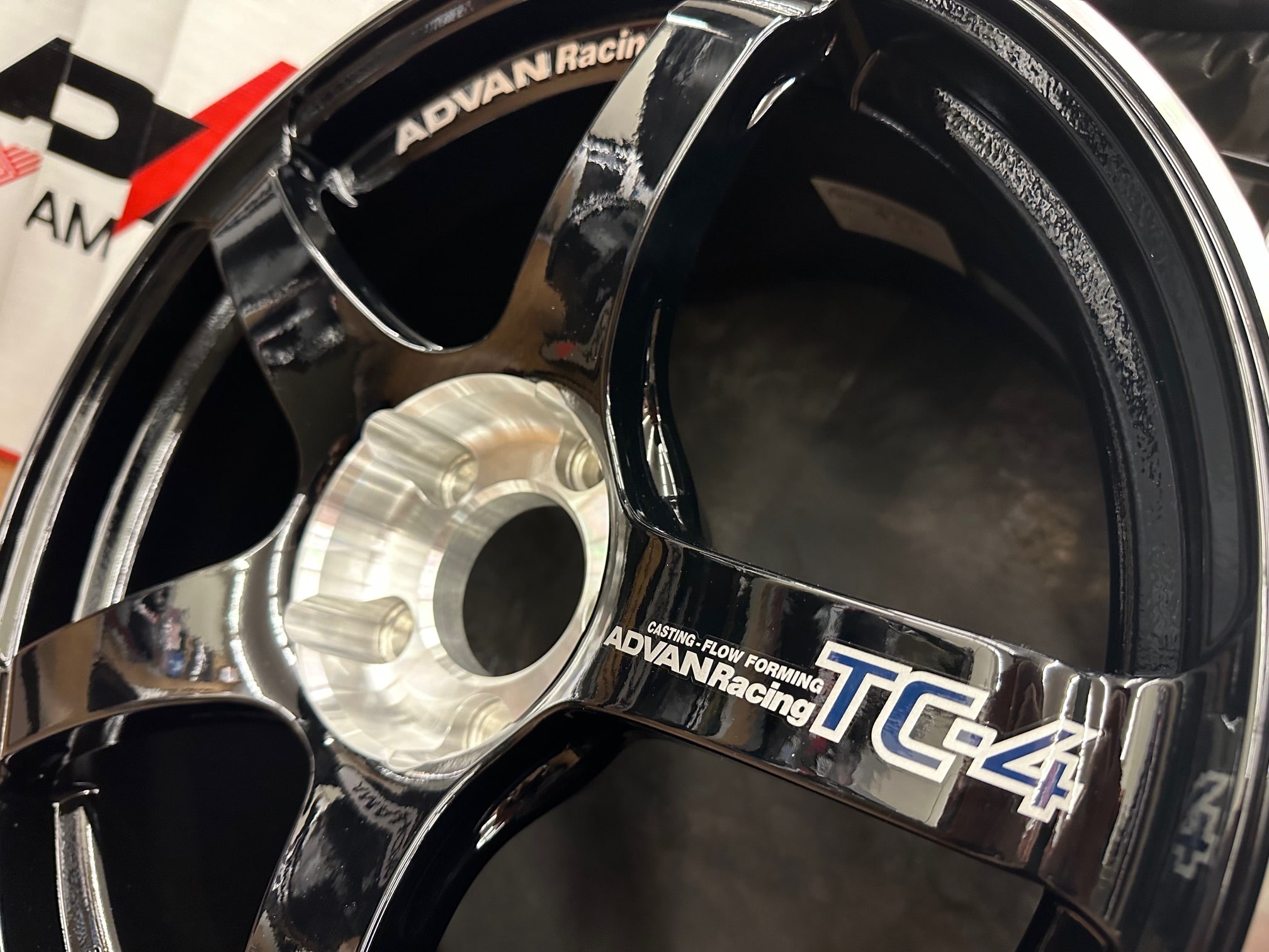 神戸店ではYOKOHAMA ADVANフェアーを7月2日まで開催致します！夏もBMWをEnjoyしましょう(^_^) | Studie[スタディ]